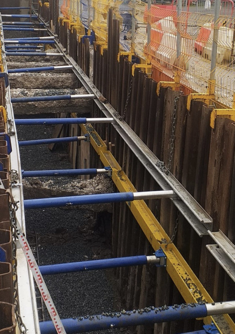 Hydraulic Frames - National Trench Safety UK